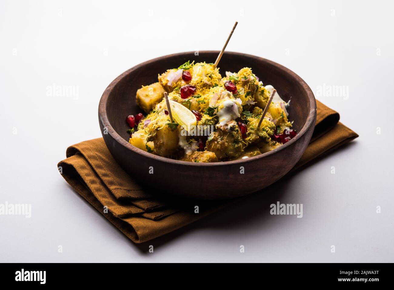 Dahi aloo hi-res stock photography and images - Alamy