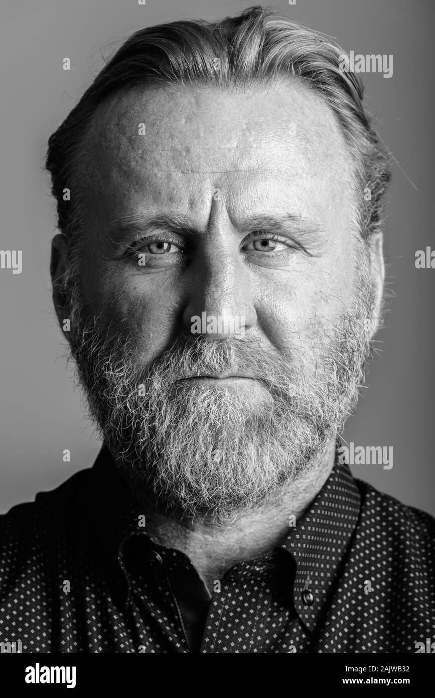 Serious confident man in Black and White Stock Photos & Images - Alamy