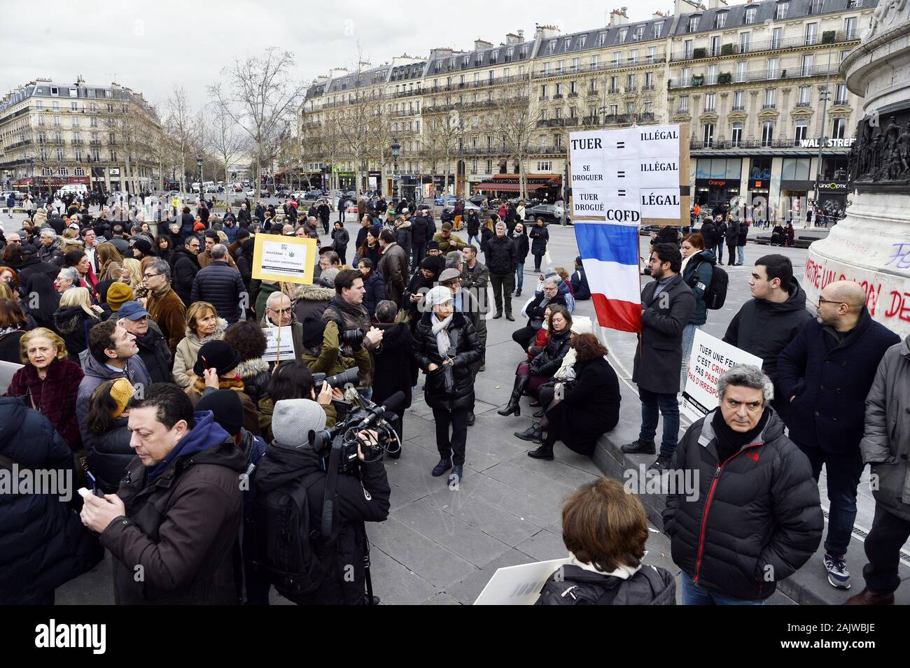 Murder of sarah halimi hi-res stock photography and images - Alamy