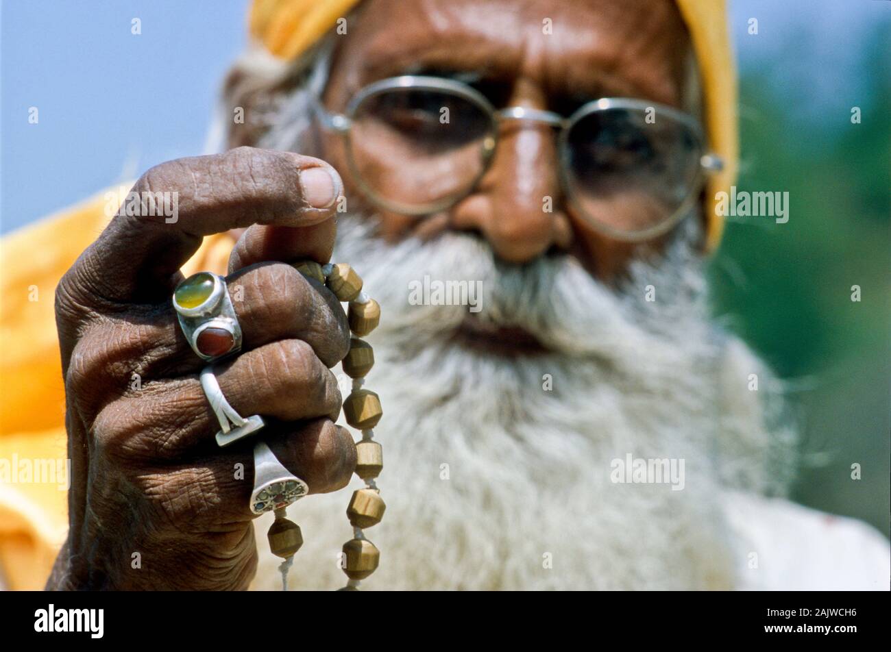 Indian old sadhu baba hi-res stock photography and images - Alamy