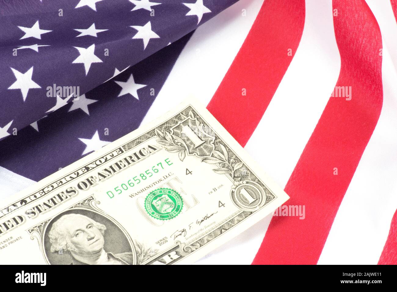 Flag of USA and dollar banknotes Stock Photo - Alamy