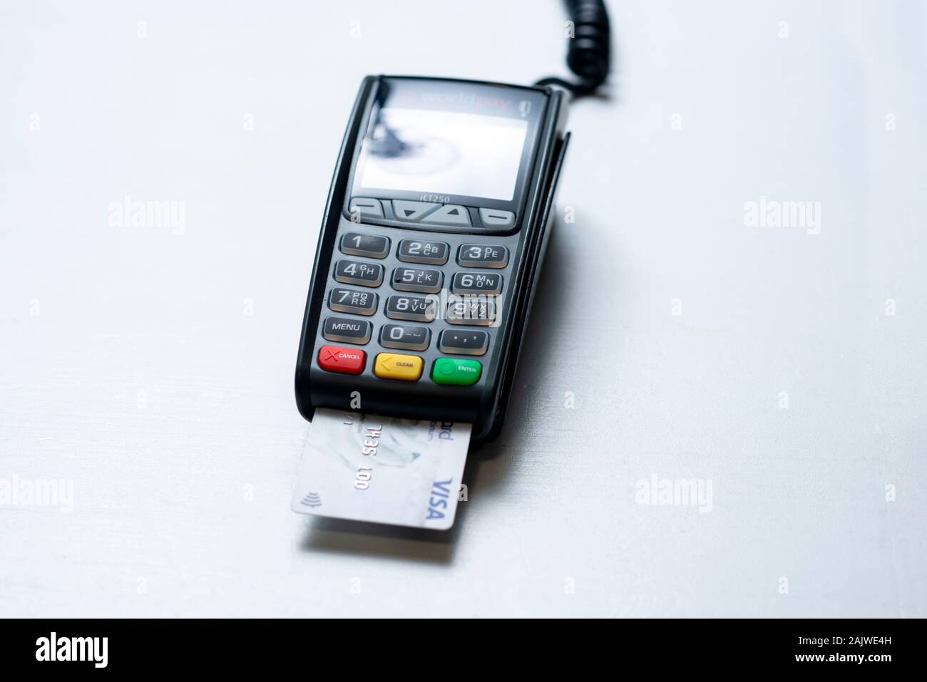 Contactless card hi-res stock photography and images - Alamy