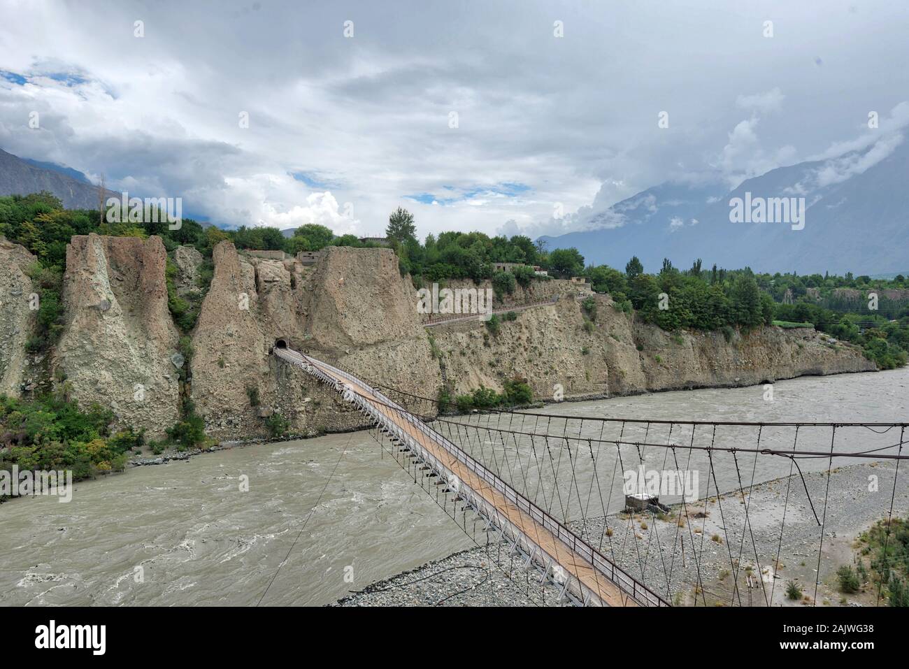 Passu bridge hunza valley pakistan hi-res stock photography and images ...