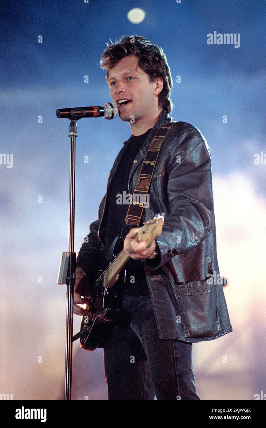 Blaze of glory jon bon jovi hi-res stock photography and images - Alamy