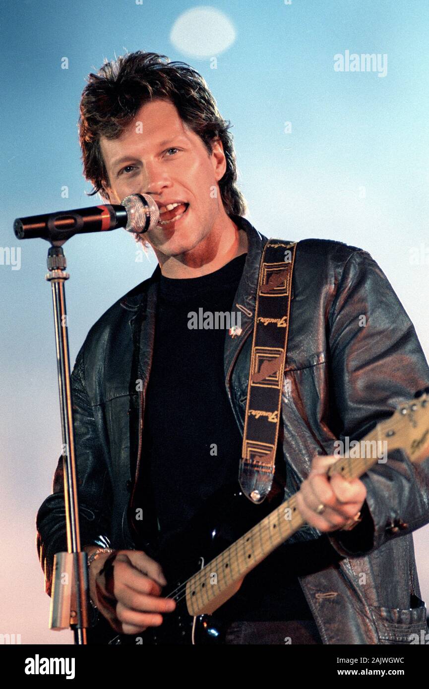 Napoli Italy , 01/09/1997 Festivalbar at the Piazza del Plebiscito ...