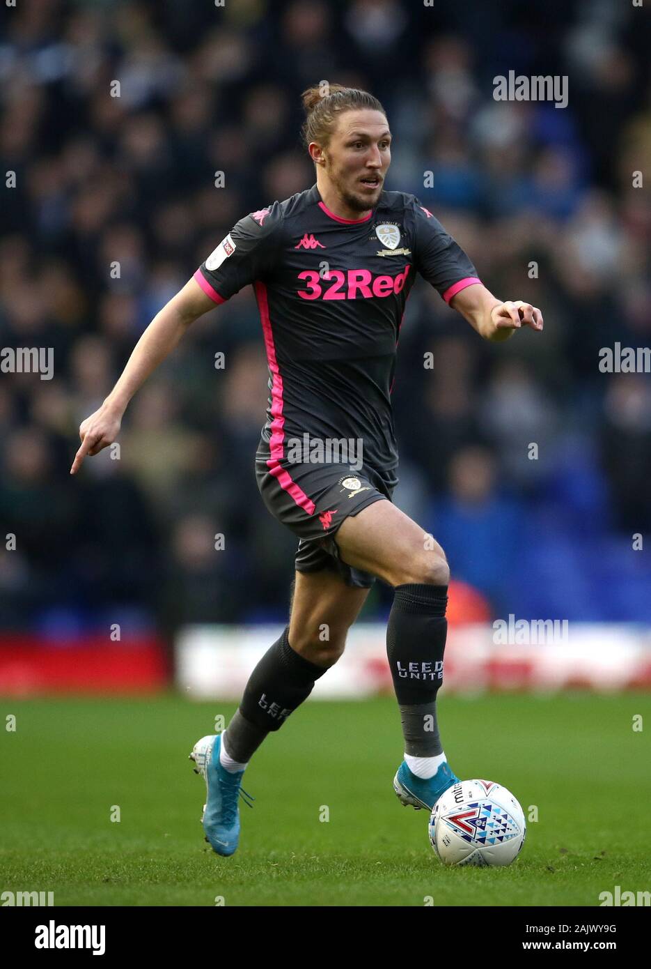 Leeds uniteds luke ayling hi-res stock photography and images - Alamy