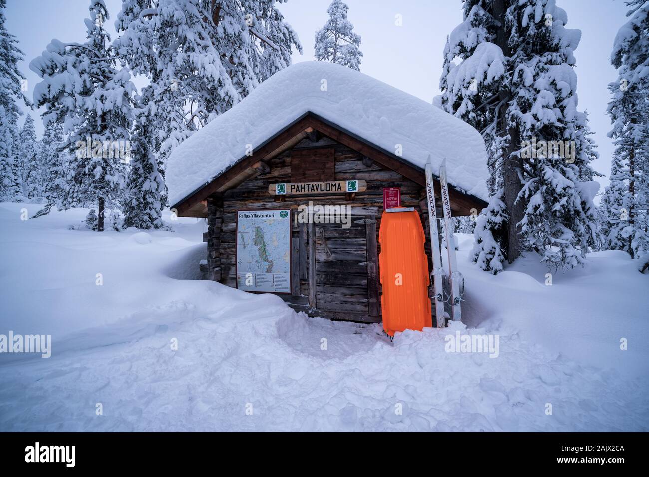 Pahtavuoma open wilderness hut in Muonio, Lapland, Finland Stock Photo ...