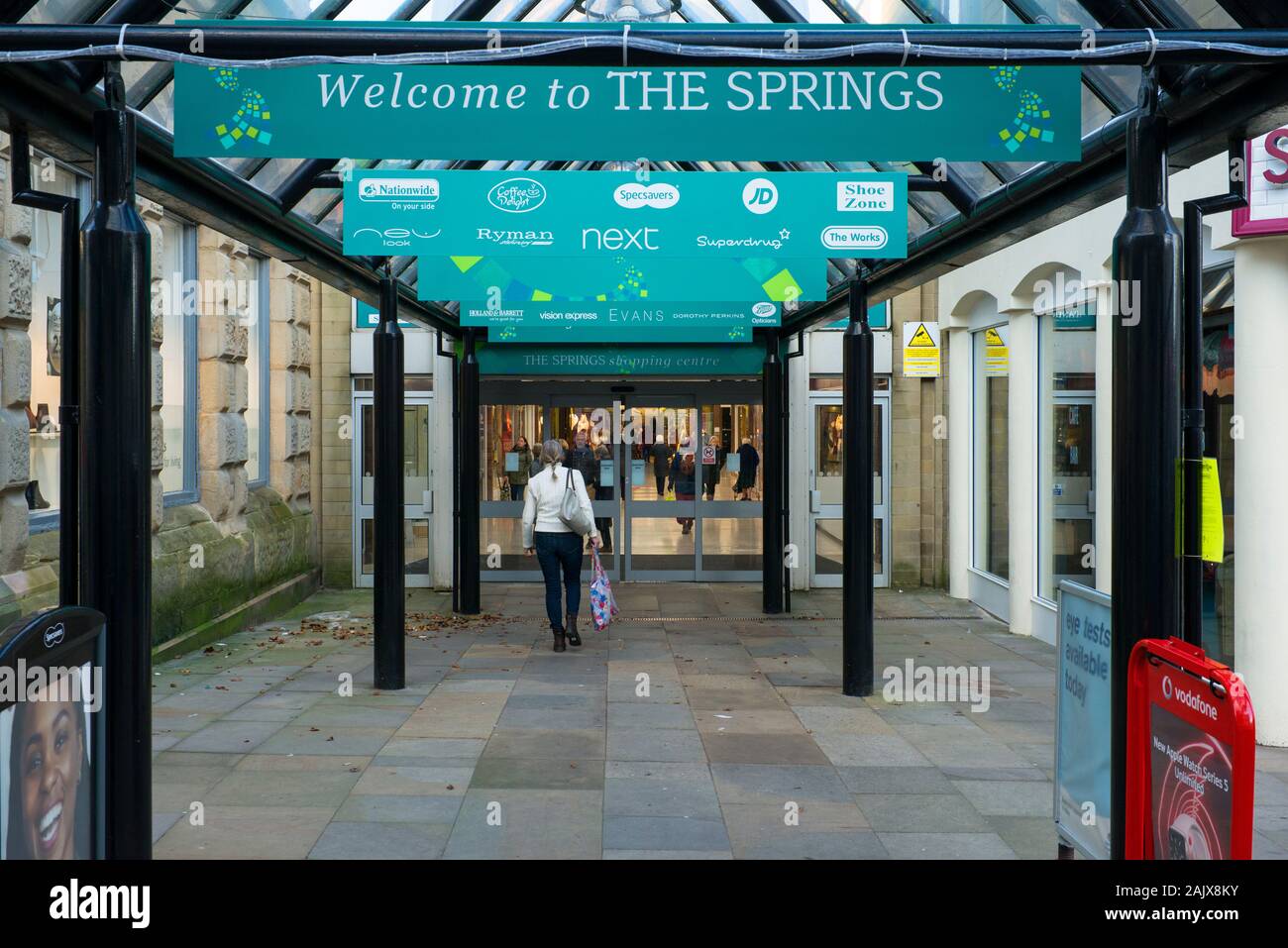 The springs shopping centre hi-res stock photography and images - Alamy
