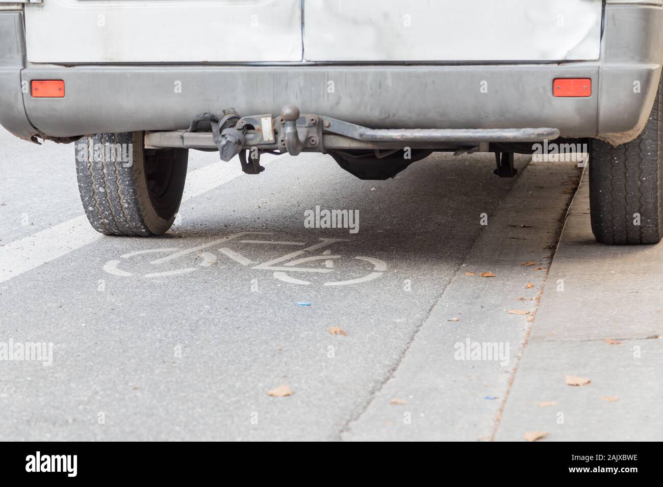 Car parked cycle track hi-res stock photography and images - Alamy