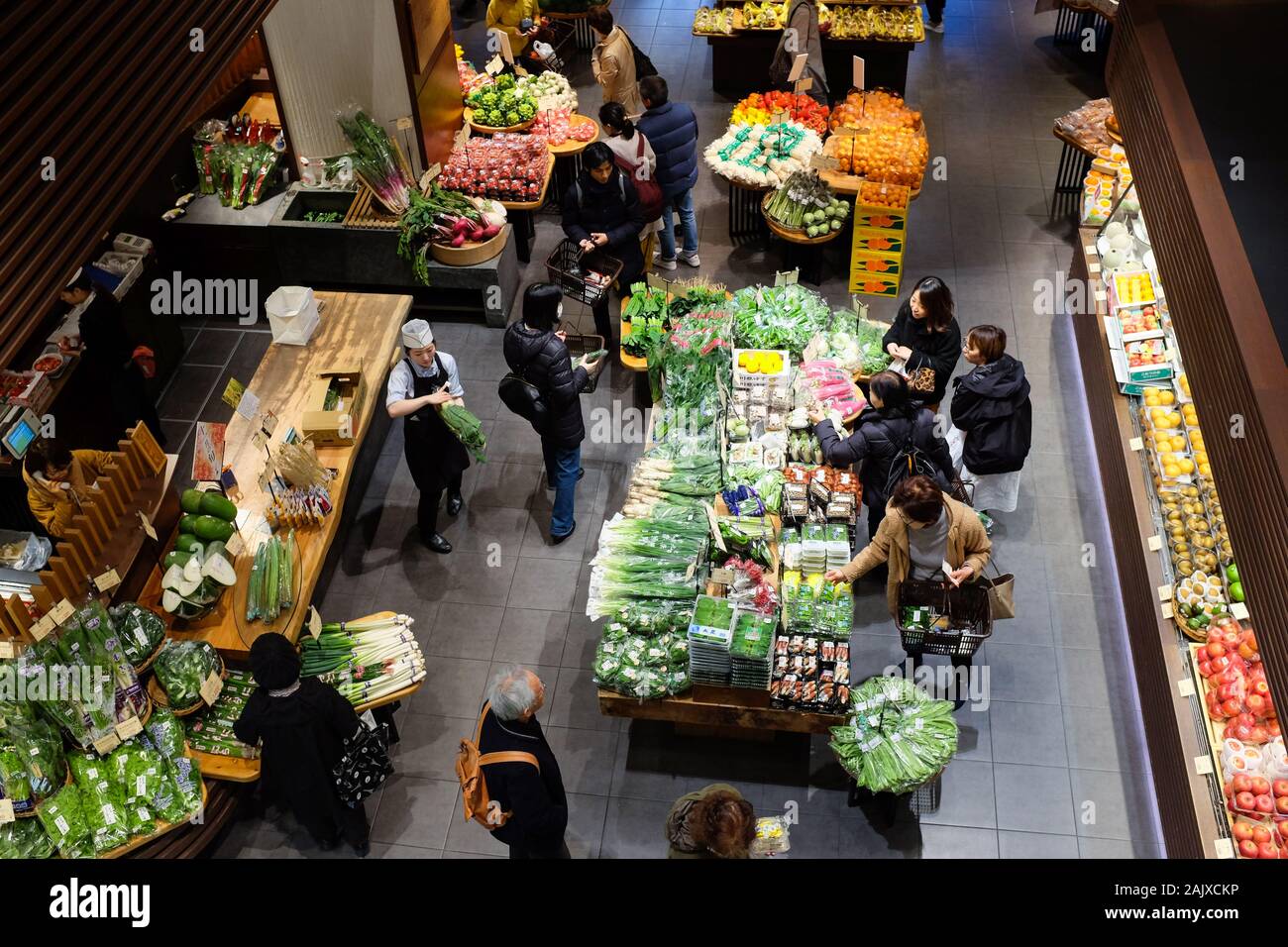 The fruit and veg section of a supermarket in Kyoto, Japan Stock Photo ...