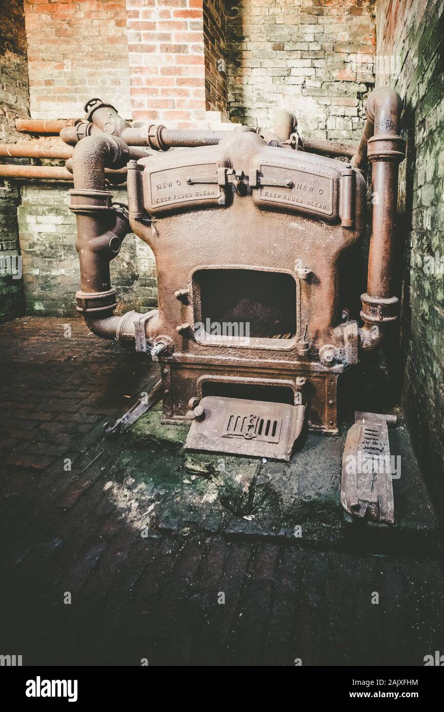 Vintage heating furnace hi-res stock photography and images - Alamy