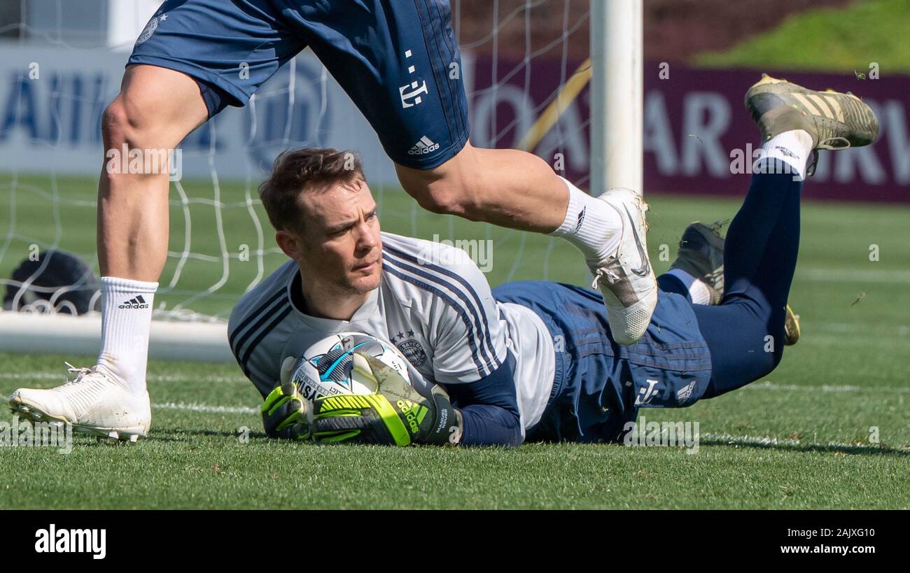 Doha, Qatar. 06th Jan, 2020. Football: Bundesliga, training camp FC ...