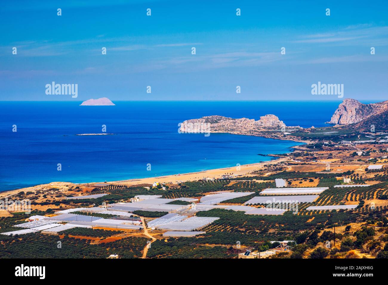 Shot of beautiful turquoise beach Falasarna (Falassarna) in Crete ...
