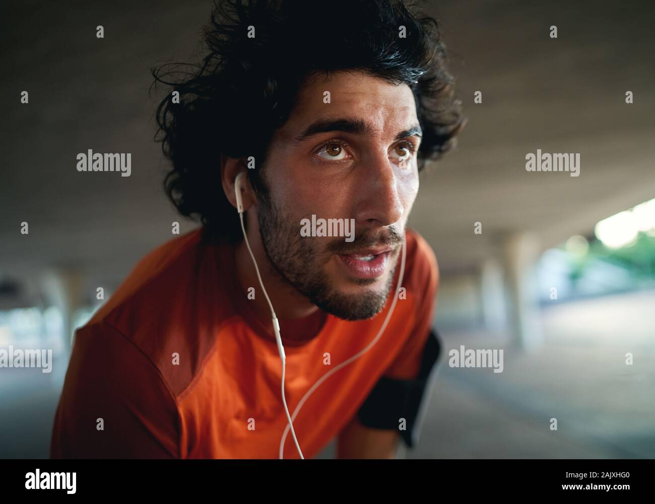 Exhausted runner hi-res stock photography and images - Alamy