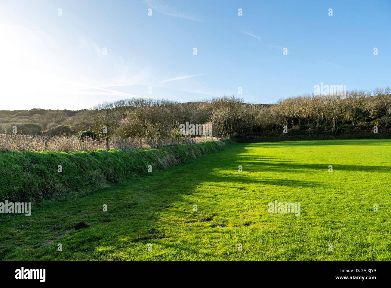 Traditional Welsh wall and bank. Port Eynon, Gower Peninsula, Wales ...