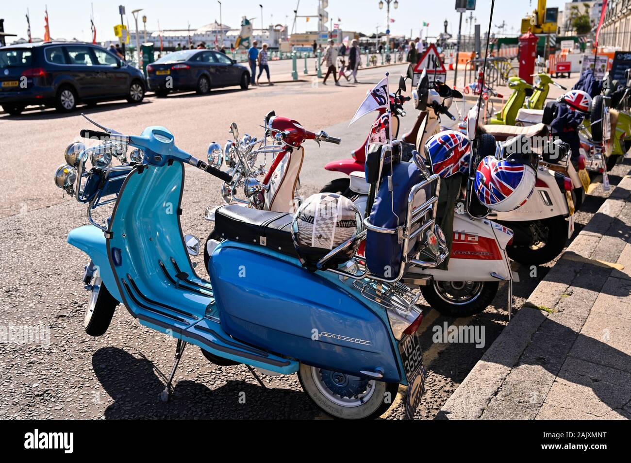 Mods brighton hi-res stock photography and images - Alamy