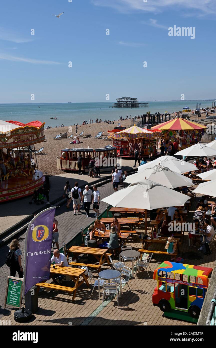 Popular southern england seaside town hi-res stock photography and ...