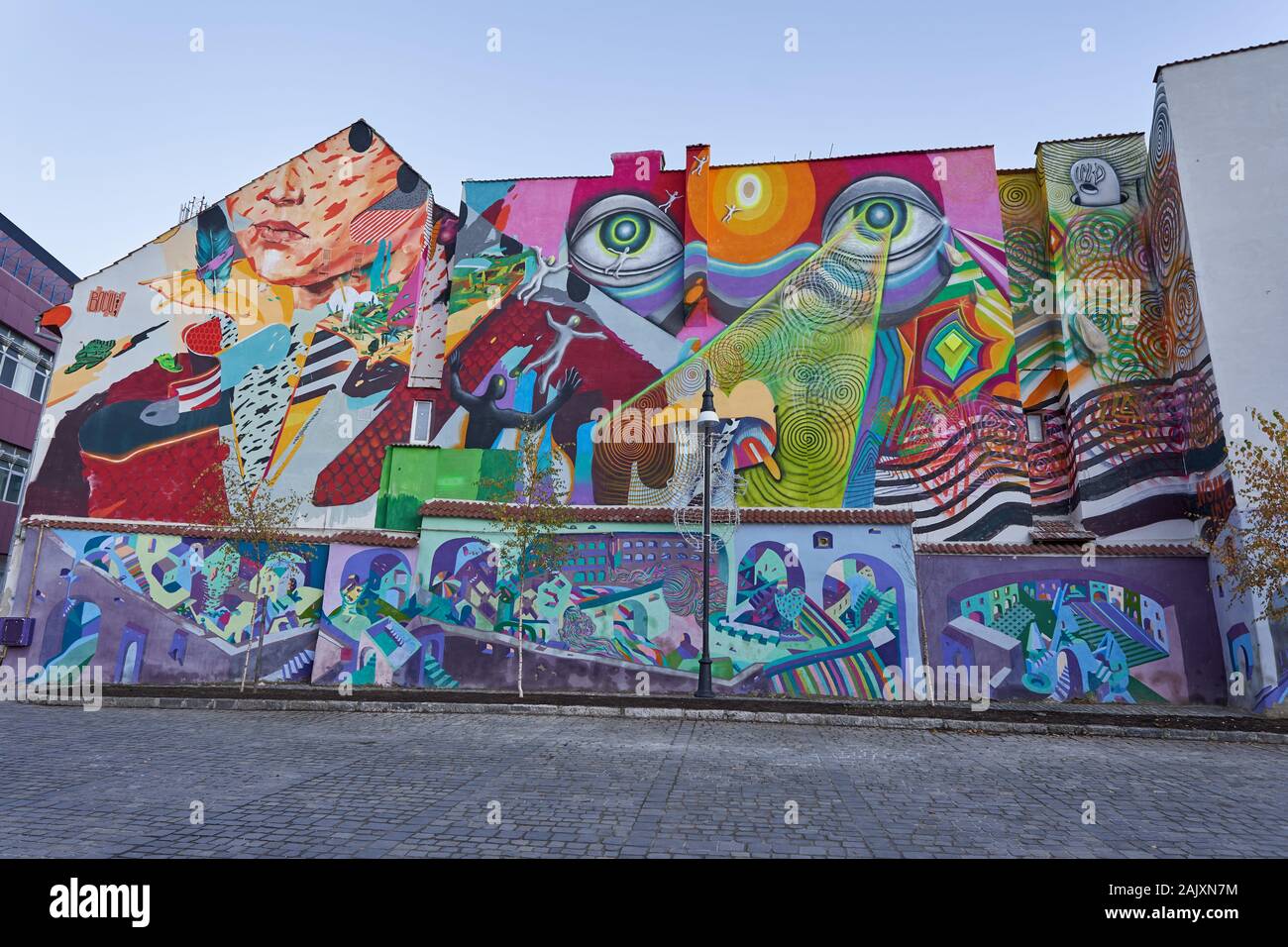 Brasov BV, Romania - December 15th 2019: Graffiti wall and park in the ...