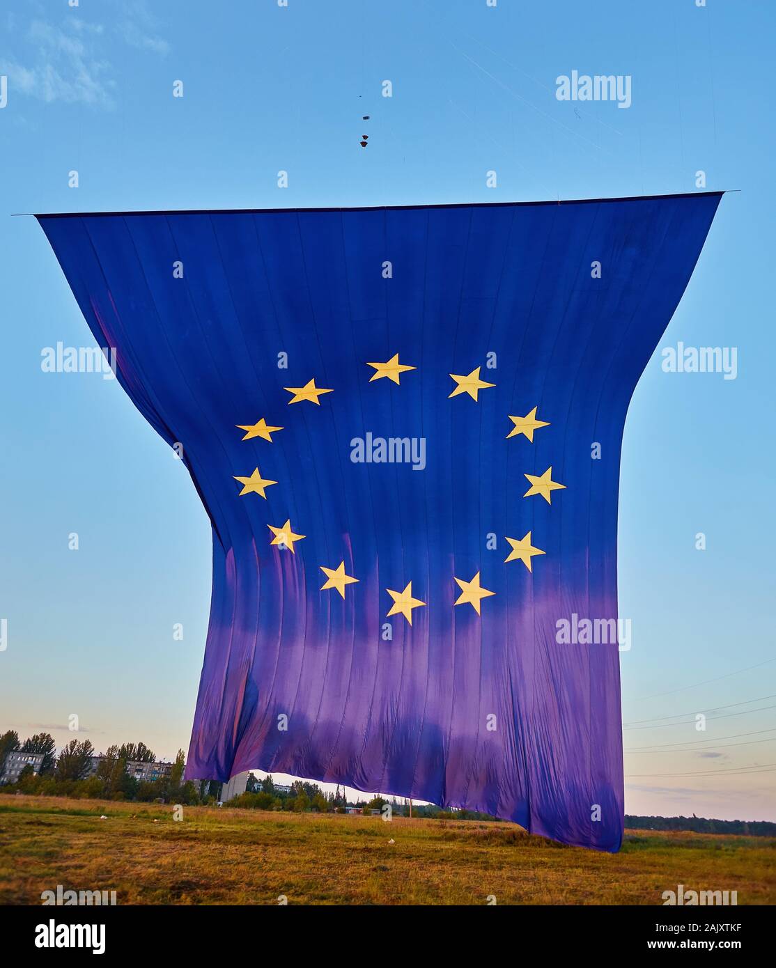 rise in the sky the biggest flag of the European Union in the world ...