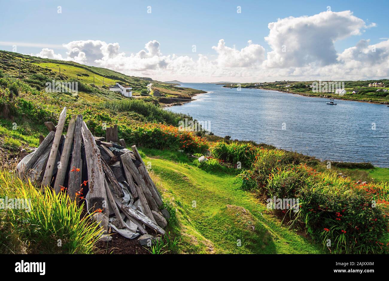 Irish lake hi-res stock photography and images - Alamy