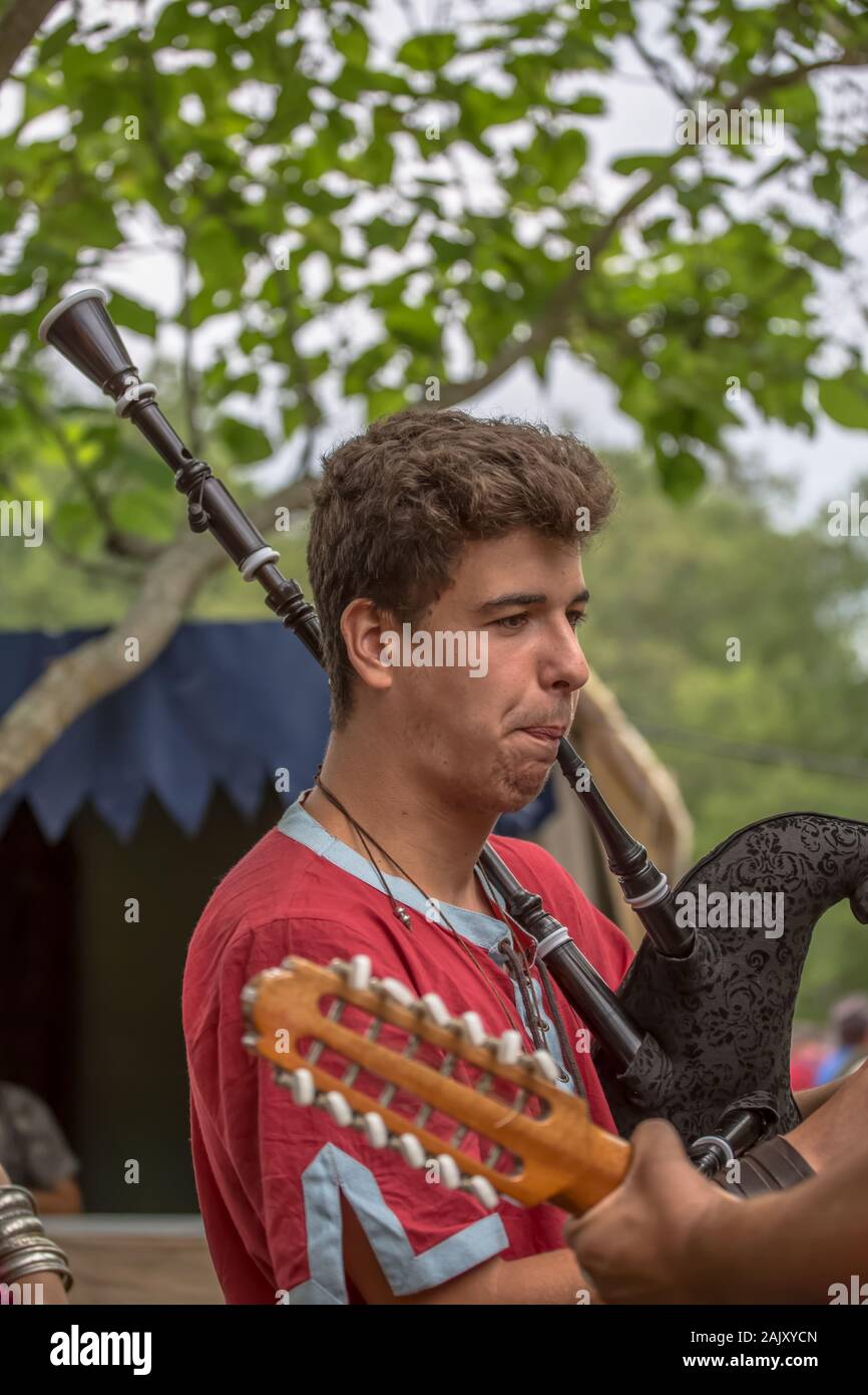 Bagpipe rock hi-res stock photography and images - Alamy