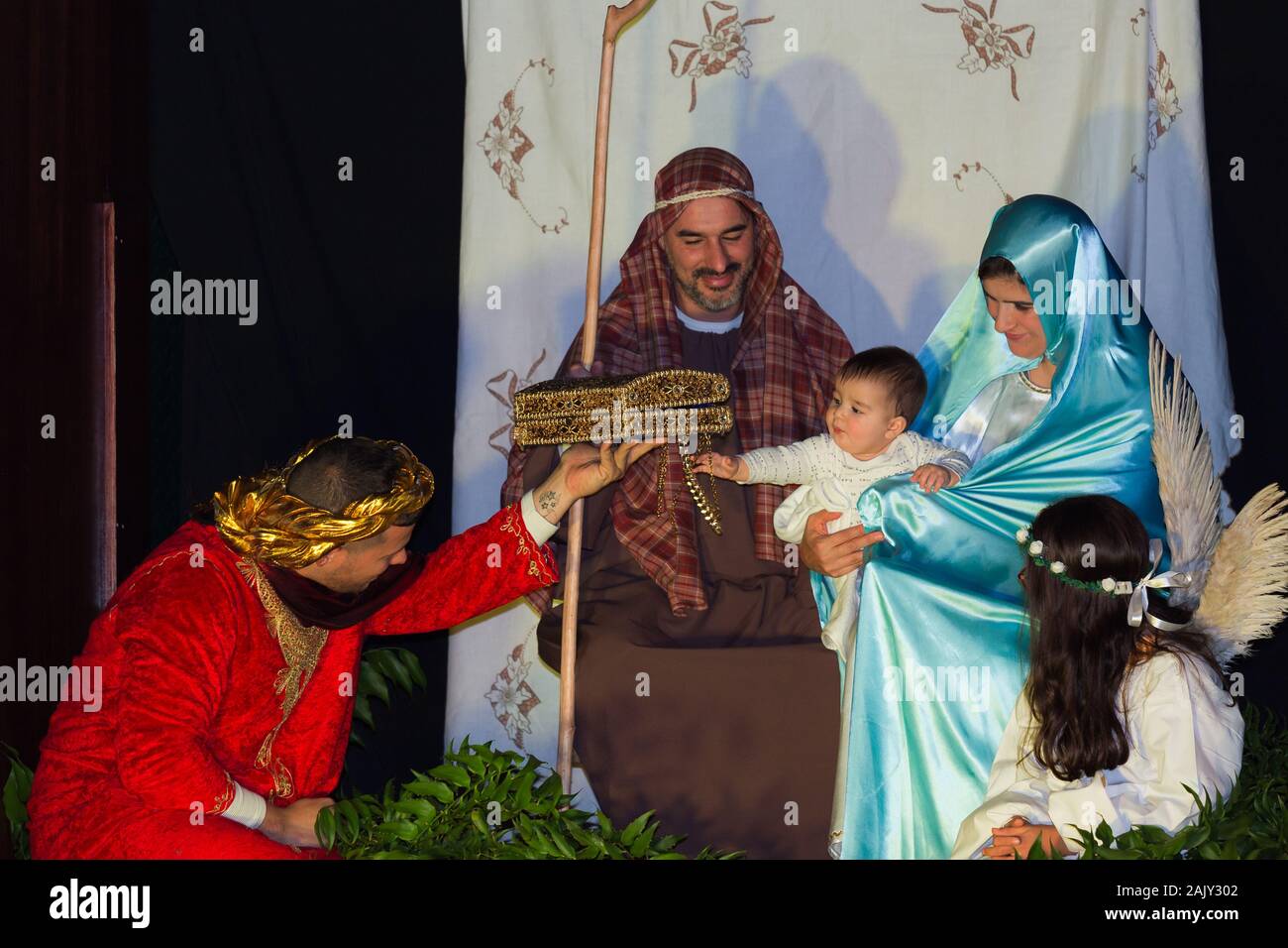 Reenactment of the christmas nativity scene with real people in Funchal ...