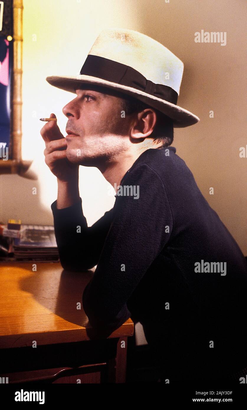 Ian Dury in a London Recording Studio in 1980 Stock Photo - Alamy