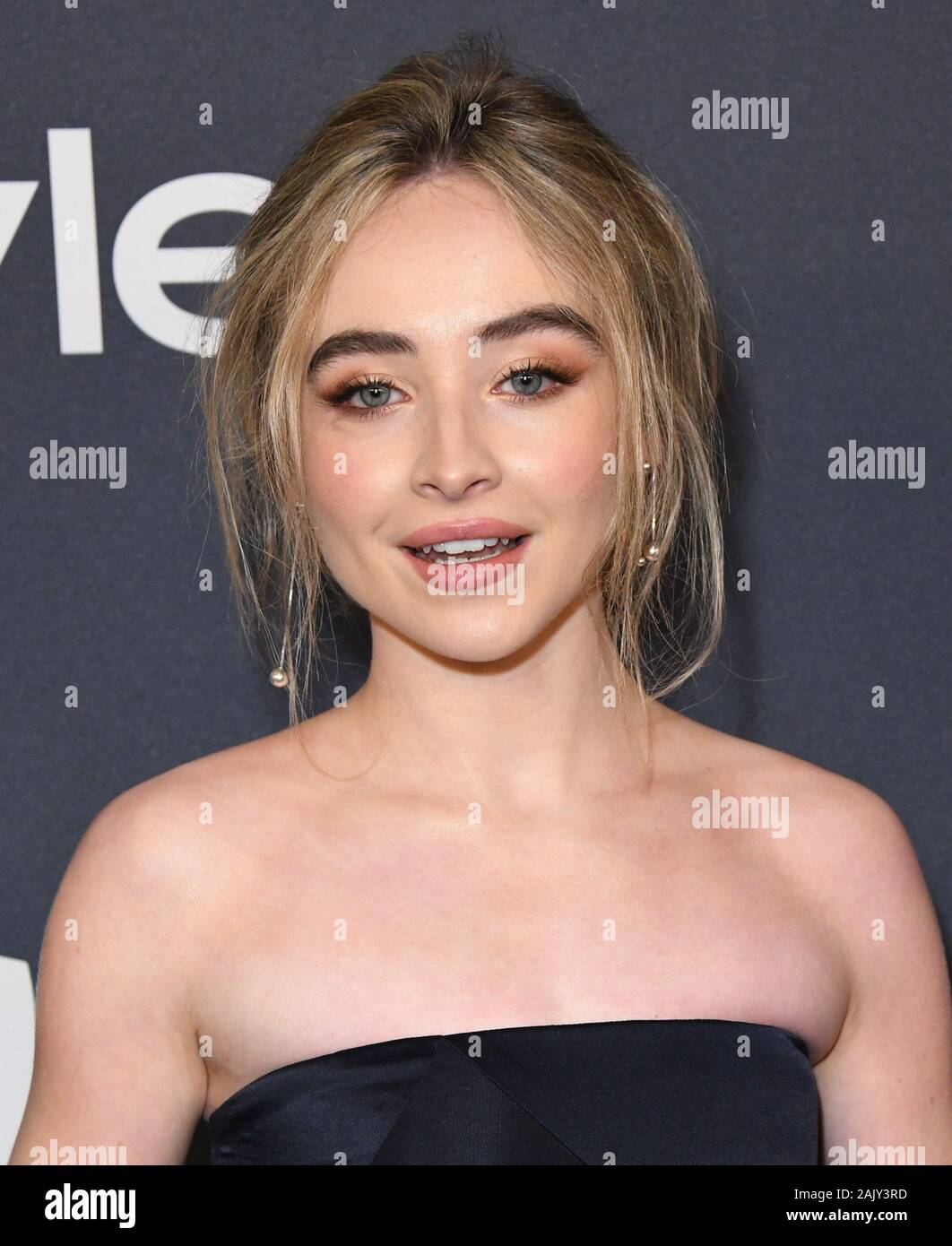 Sabrina carpenter 2020 hi-res stock photography and images - Alamy