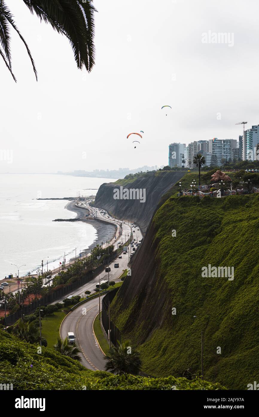 View of the coastal promenade of Lima in the dsitrict of Miraflores ...