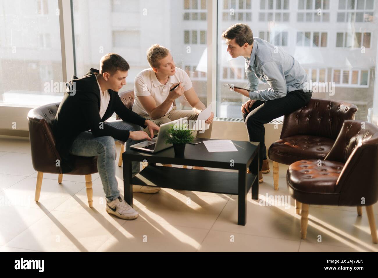 Cinematic discussion hi-res stock photography and images - Alamy