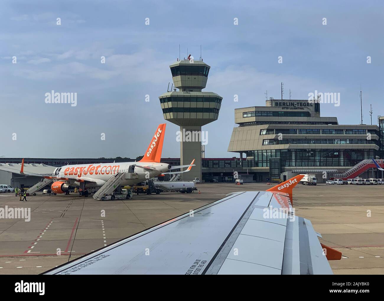 Flughafen tegel berlin deutschland hi-res stock photography and images ...