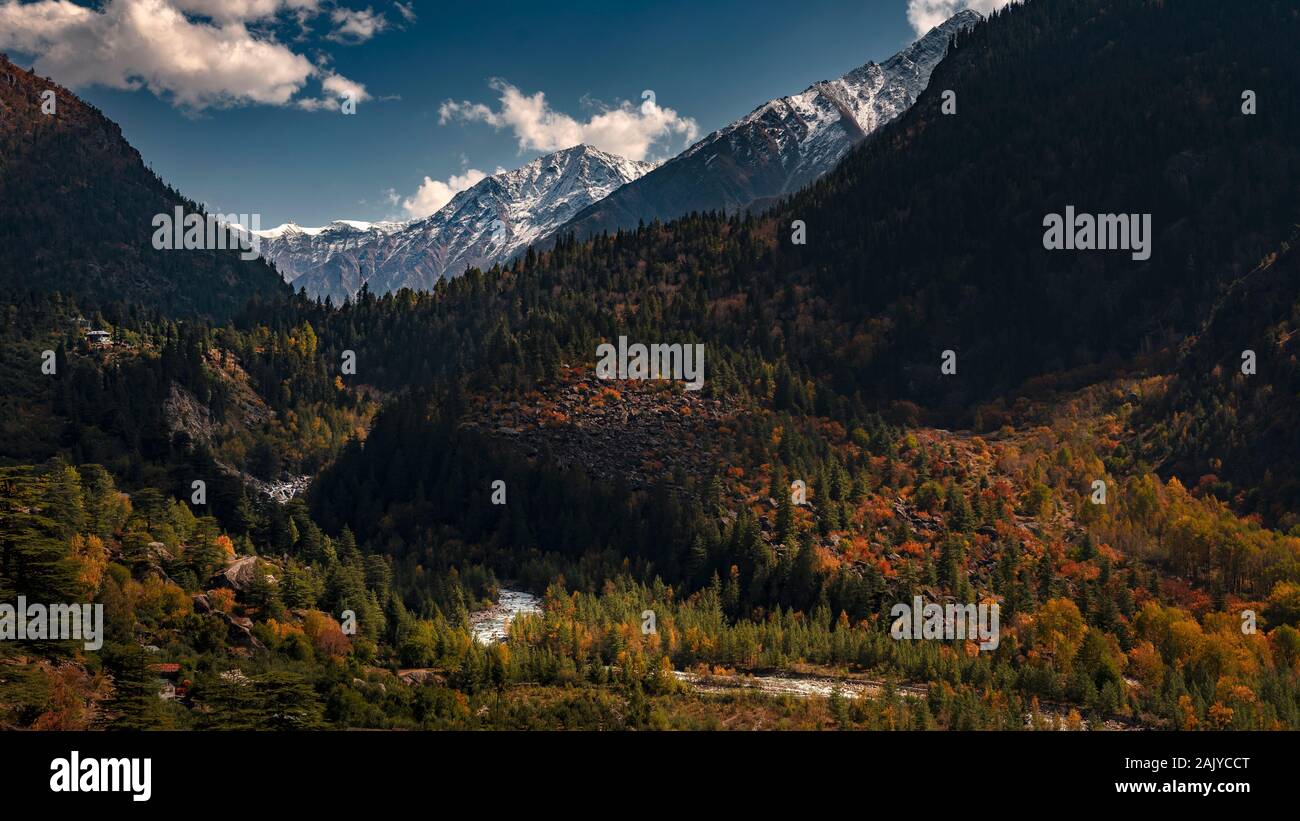 Sangla valley hi-res stock photography and images - Alamy