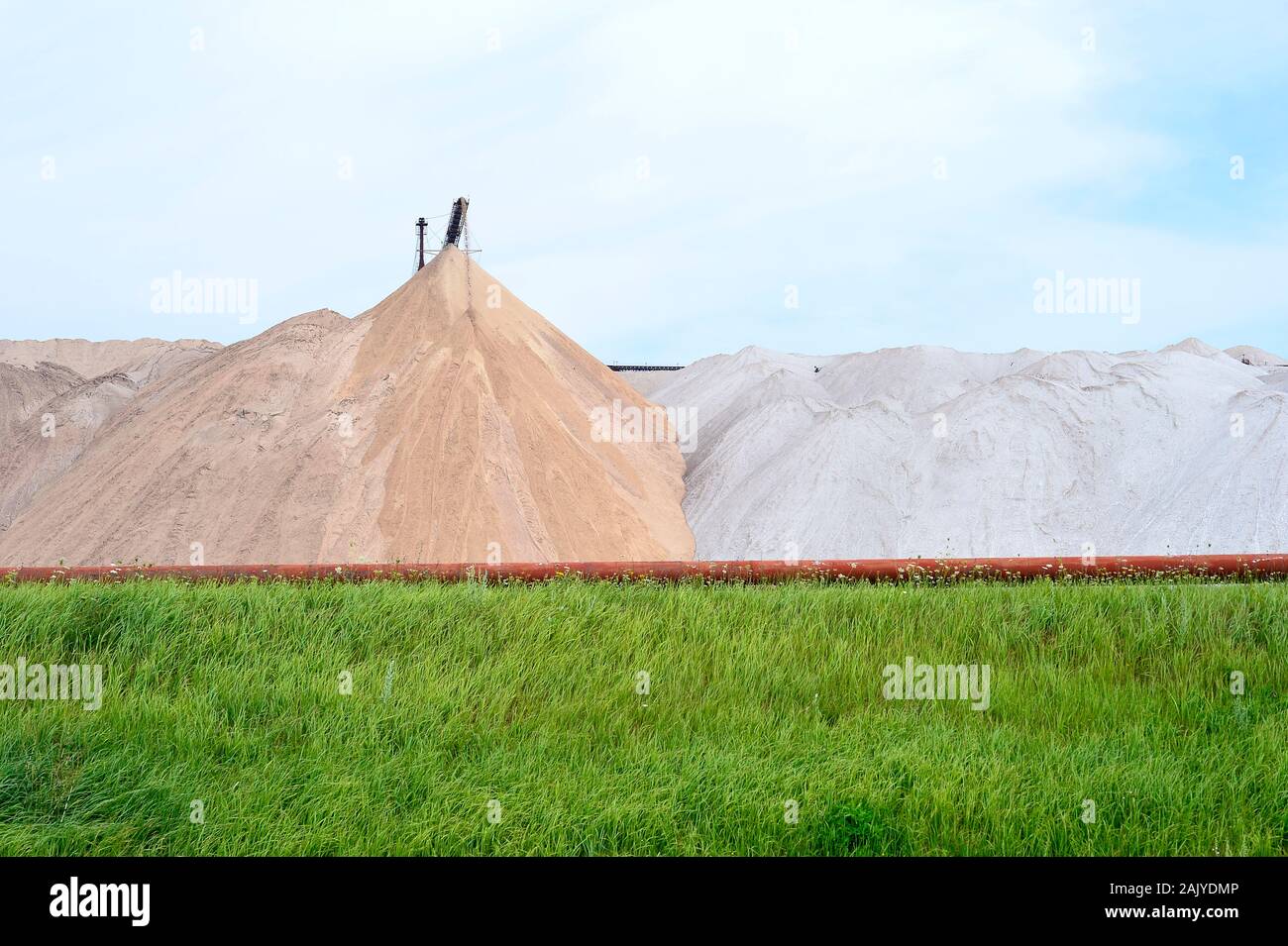 Artificial mound hi-res stock photography and images - Alamy
