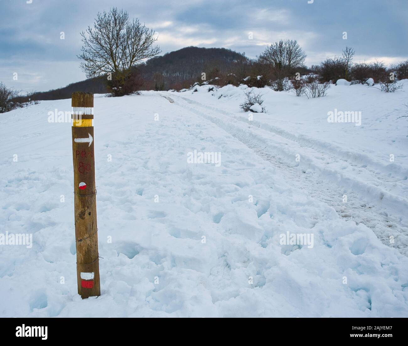 Snow excursion hi-res stock photography and images - Alamy
