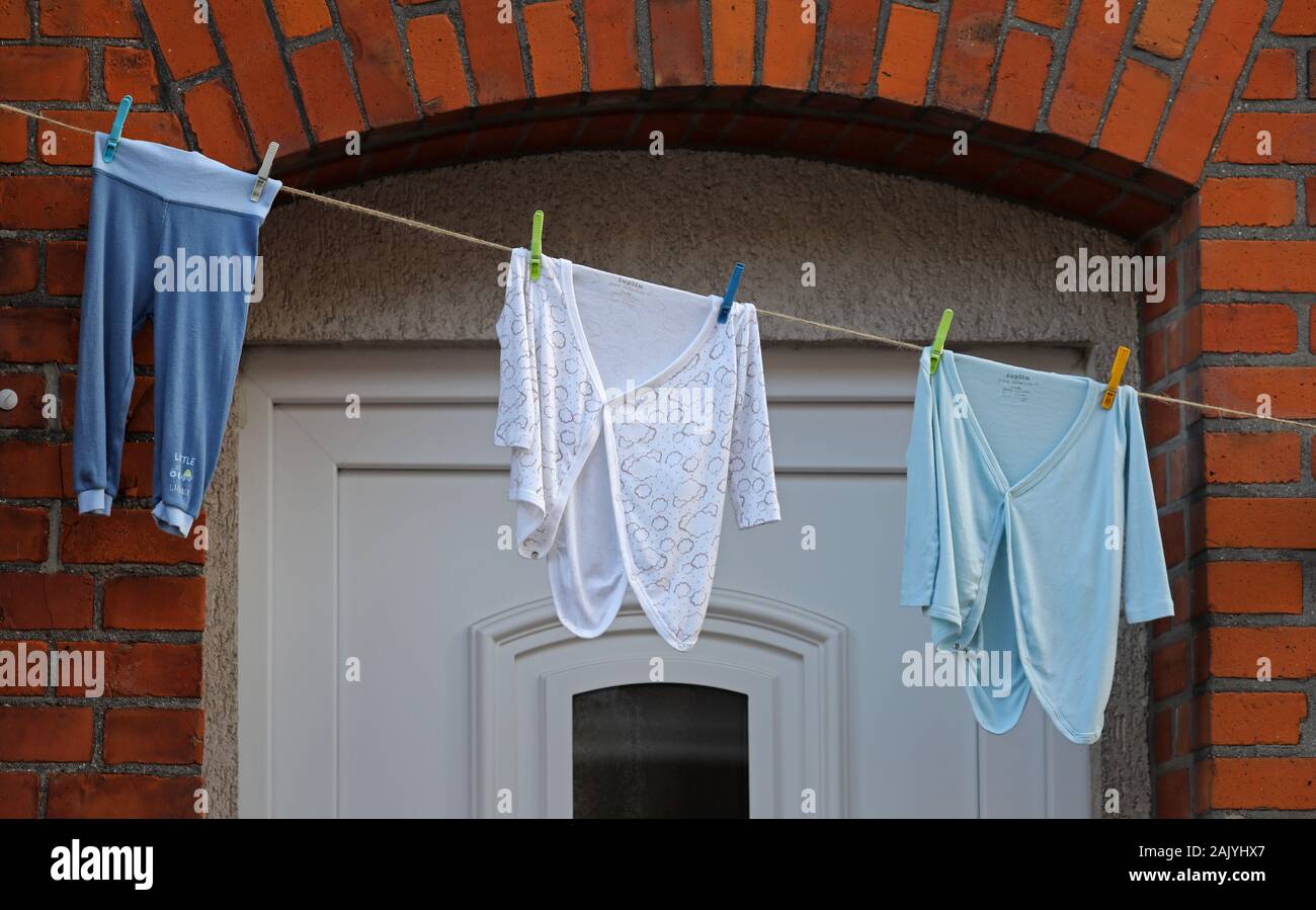 Maternity ward sign hi-res stock photography and images - Alamy