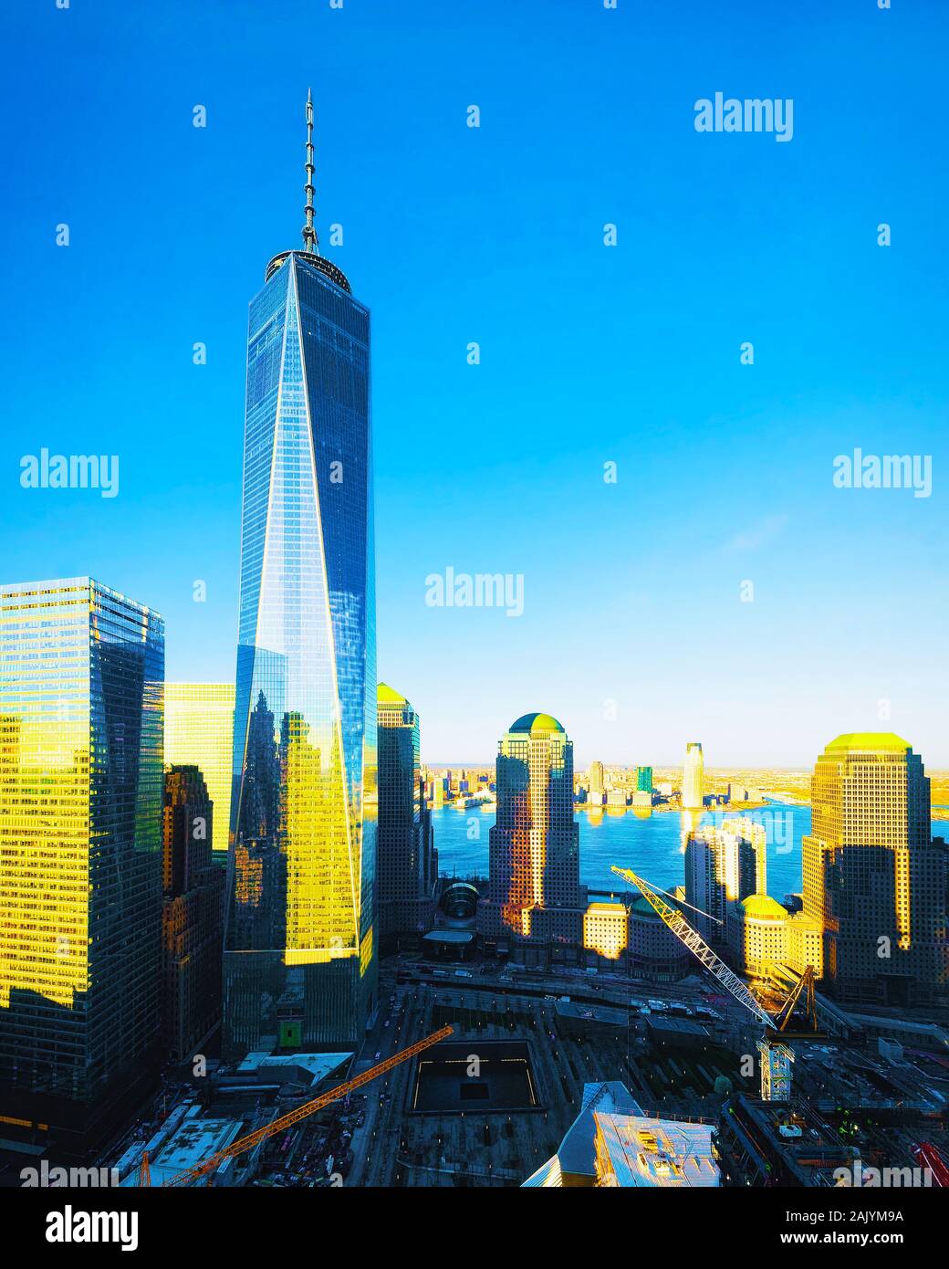 Aerial view with World Financial Center and Freedom Tower reflex Stock ...