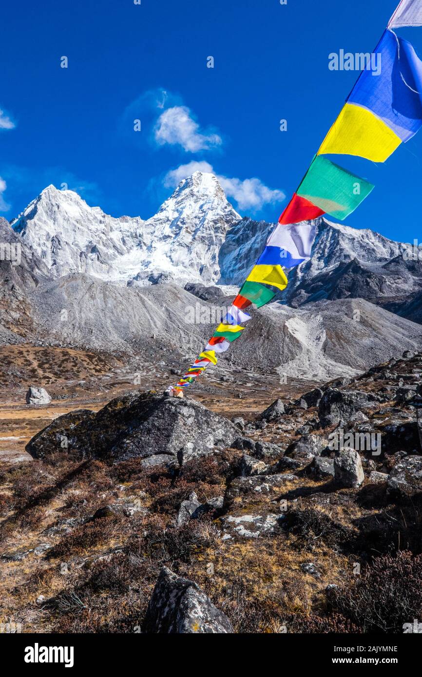 Ama dablam base camp hi-res stock photography and images - Alamy