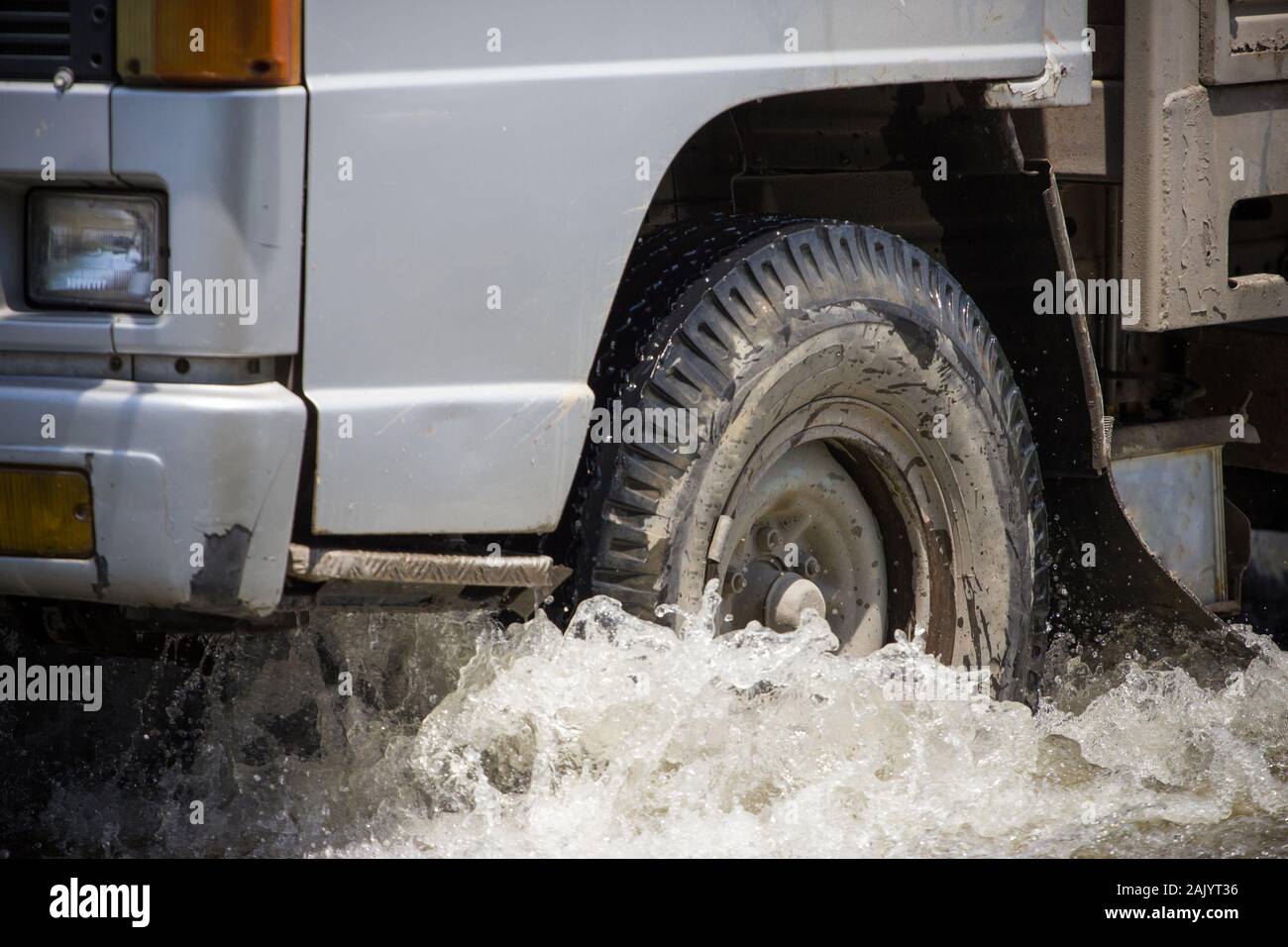 Flood warning truck hi-res stock photography and images - Alamy
