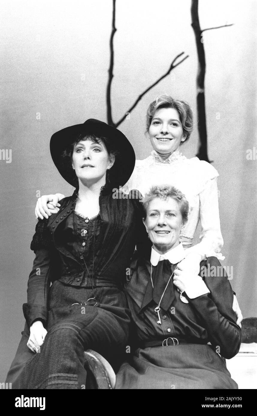 His sister vanessa redgrave Black and White Stock Photos & Images - Alamy