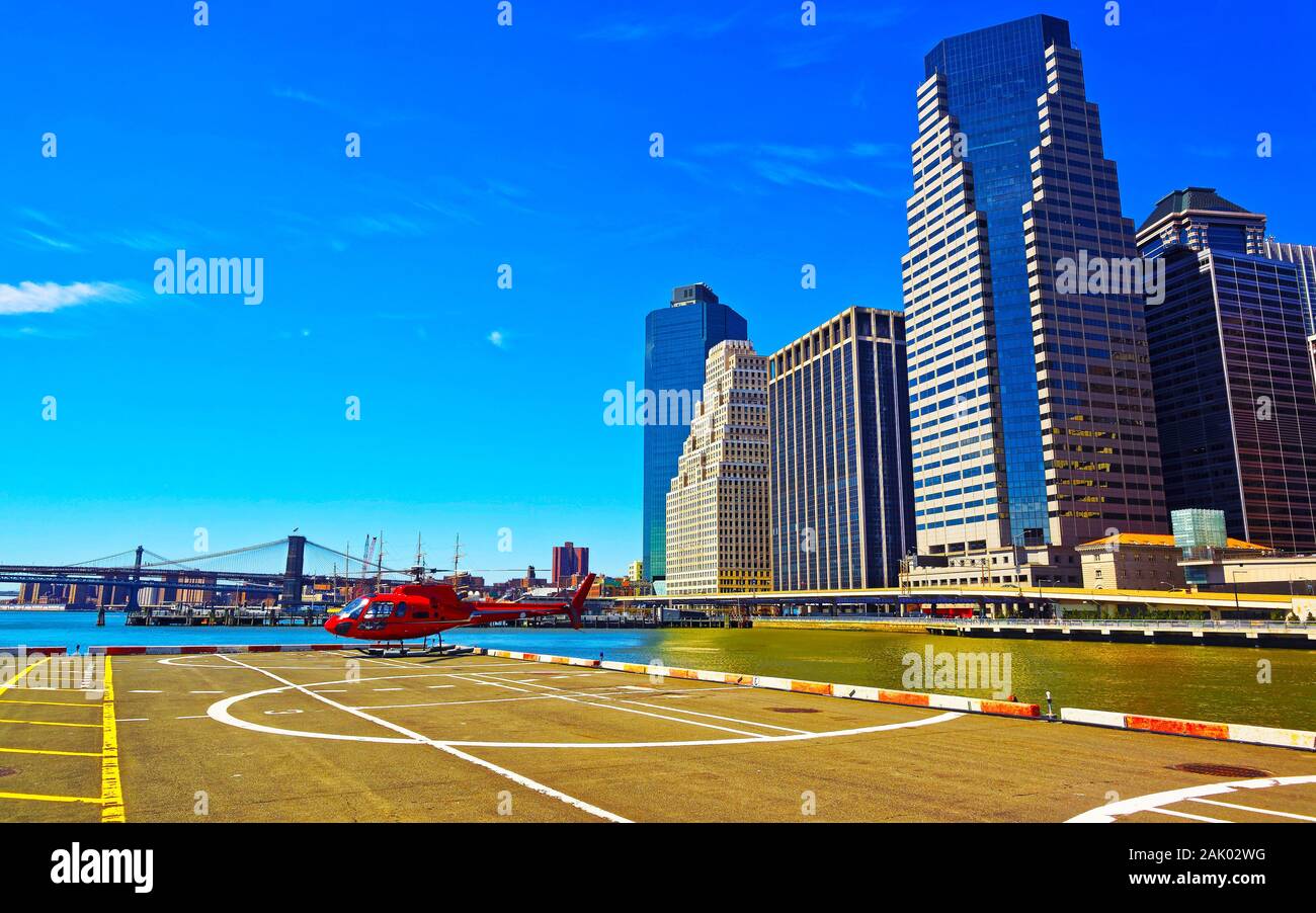 Downtown manhattan helipad east hi-res stock photography and images - Alamy