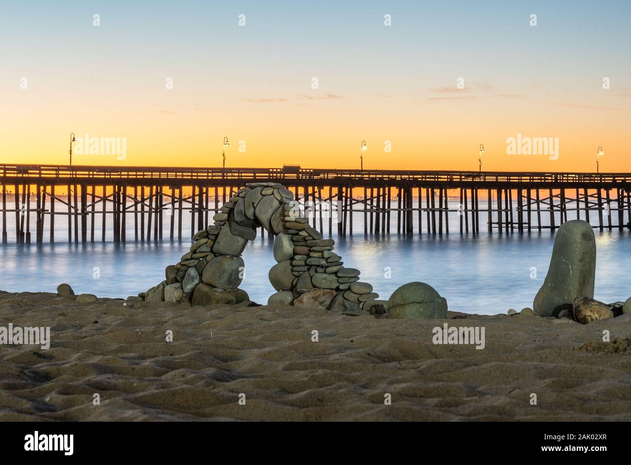 Stacked rocks rock sculpture hi-res stock photography and images - Alamy
