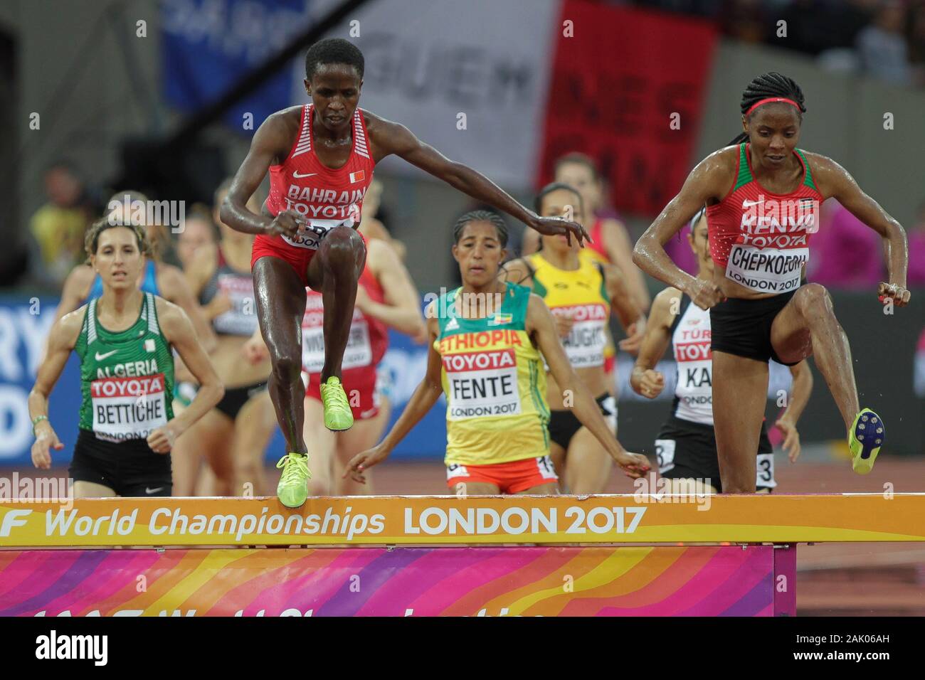 Ruth Jebet (Bahreïn) and Beatrice Chepkoech (Kenya) during the 2nd ...