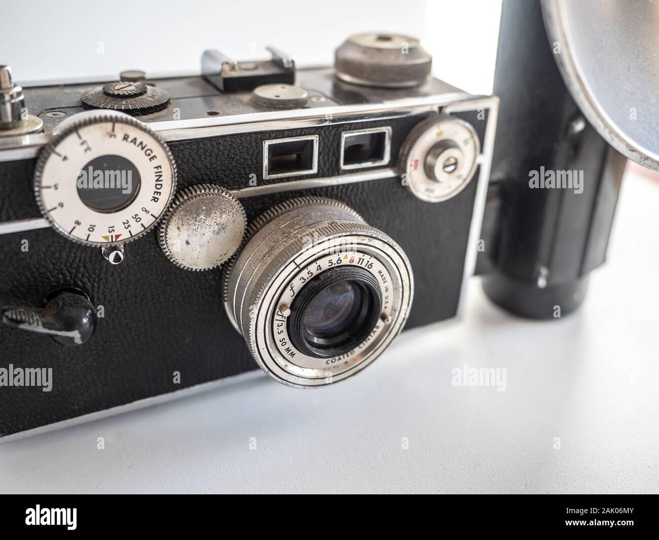 Vintage camera model hi-res stock photography and images - Alamy