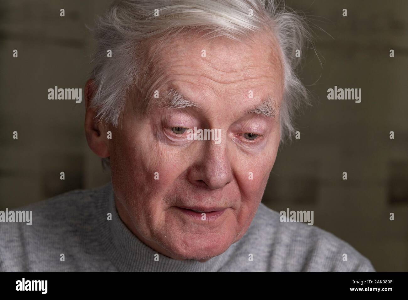 Portrait of handsome senior man Stock Photo - Alamy