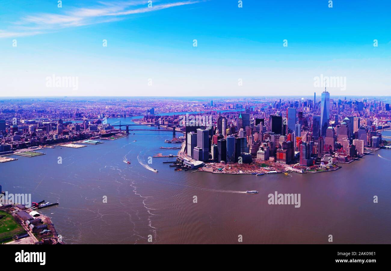 Manhattan and Hudson River and East River NYC reflex Stock Photo - Alamy