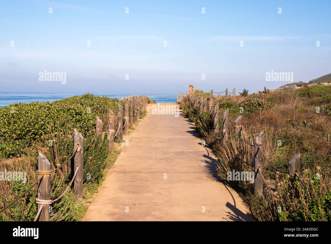 Coastal winter scene at the Cabrillo National Monument. San Diego ...
