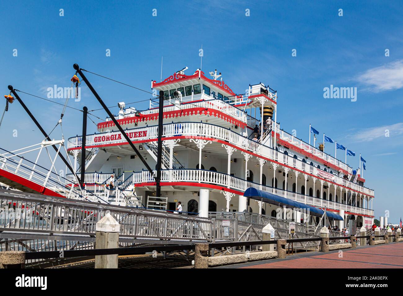 American queen steamboat hi-res stock photography and images - Alamy