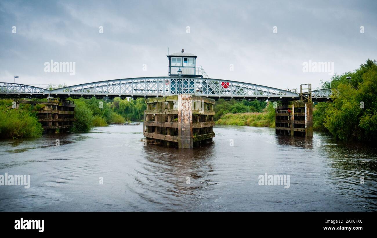 Swing bridge over the River Ouse near York, UK Stock Photo - Alamy