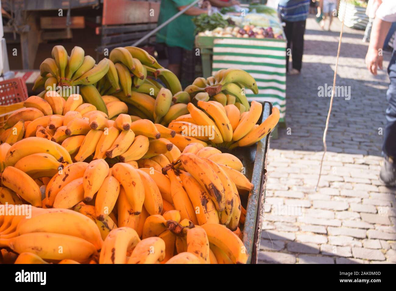 bananas at the market Stock Photo - Alamy