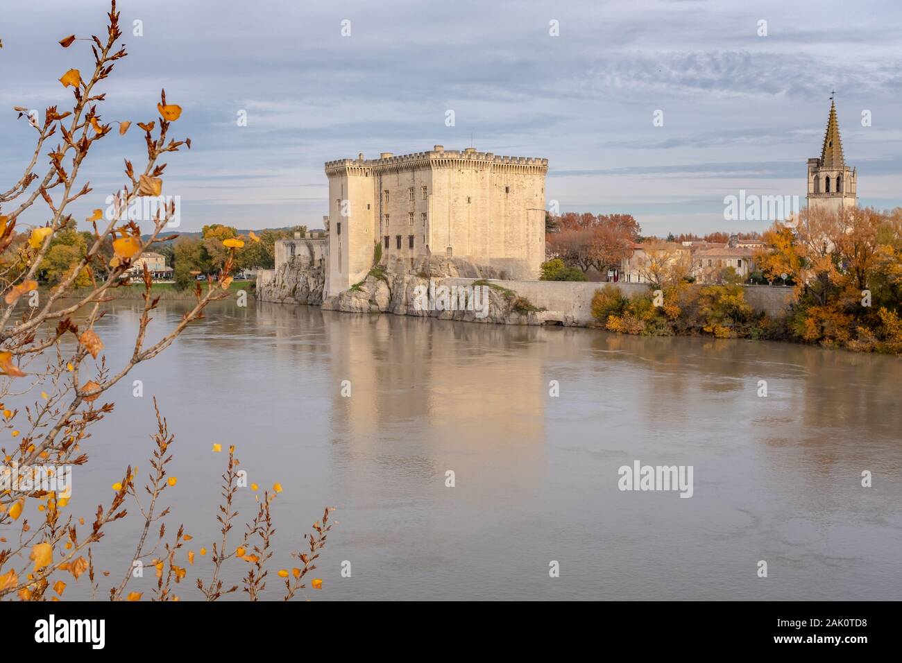 Visit provence hi-res stock photography and images - Alamy